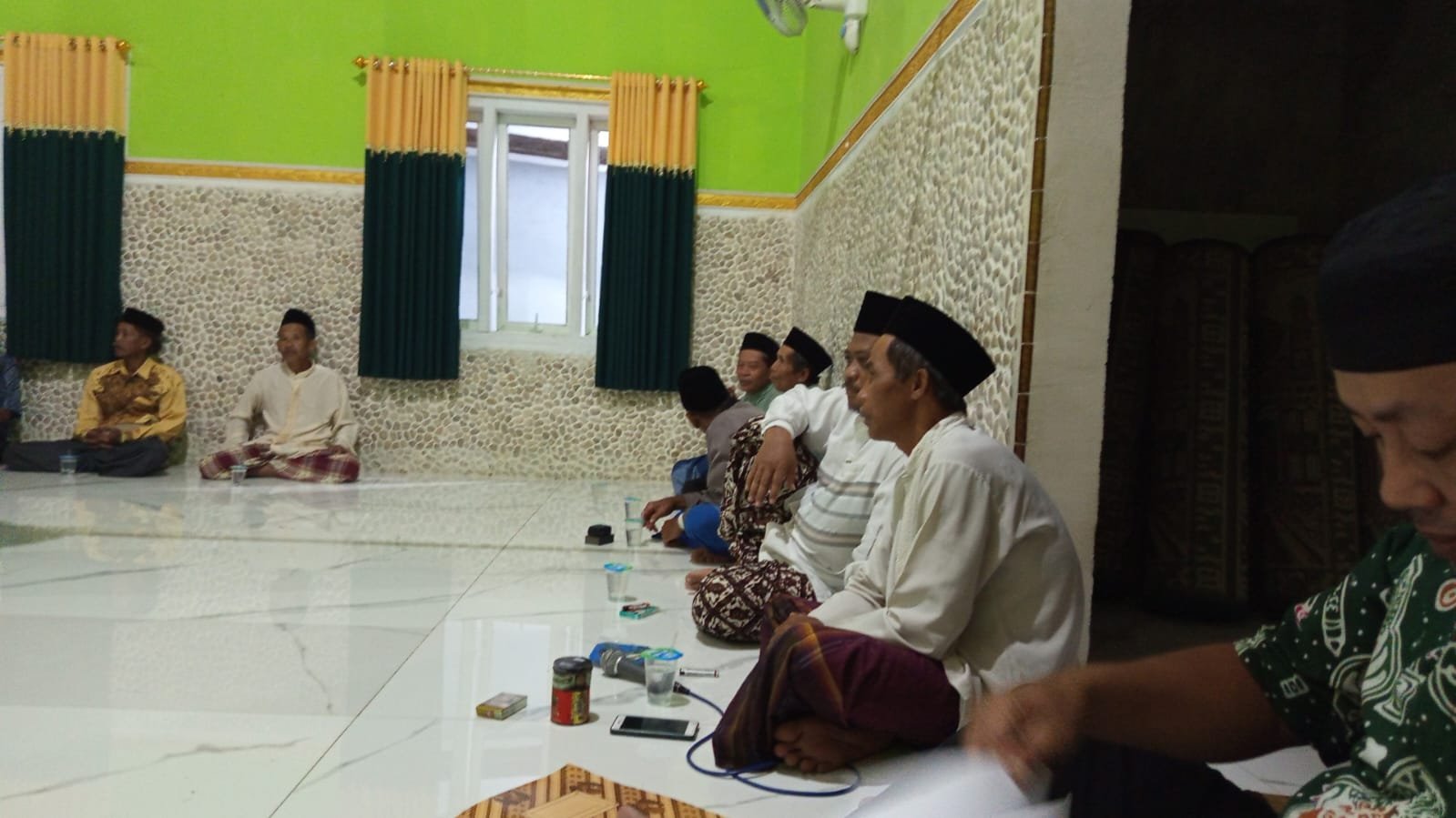 Rapat Persiapan Pelantikan Pengurus Ranting NU Desa Mlarak - mwcnu ...